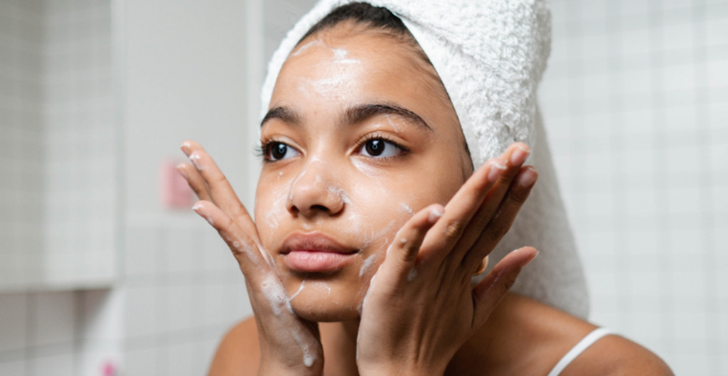 Comment hydrater son visage en 5 étapes